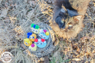Make Rock Creatures {Rainy Day Fun Craft!} | Kids Activities Blog