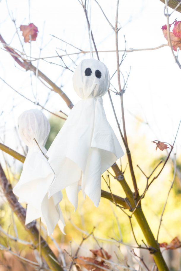 Easy & Cute Lollipop Ghost Craft for Halloween | Kids Activities Blog