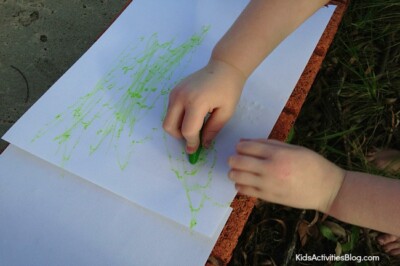 Crayon Wax Rubbing {Cute Crayon Art Ideas}