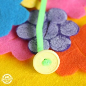 Felt Flower Threading Craft for Kids [Fine Motor Skills] | Kids ...