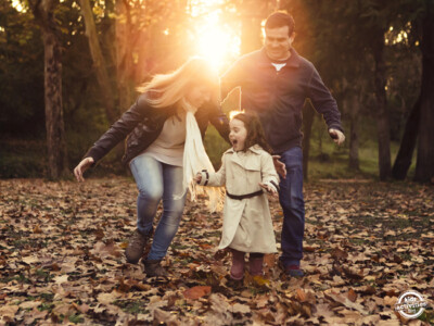 8 Tips To Help You Get A Fun Family Photo This Year
