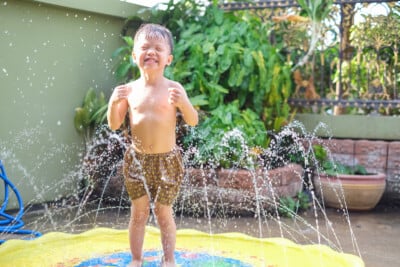 20 Easy Toddler Water Play Ideas