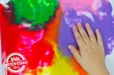 No-Mess Finger Painting for Toddlers...Yes, No Mess! | Kids Activities Blog