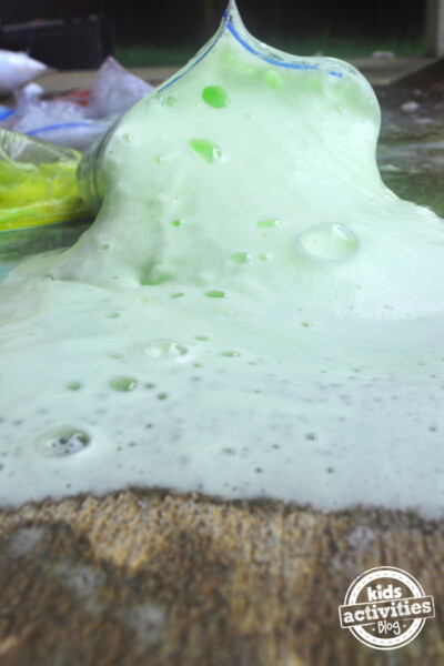 Exploding Baggies Science Experiment for Kids | Kids Activities Blog