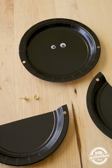 Easy Paper Plate Bat Craft for Kids | Kids Activities Blog