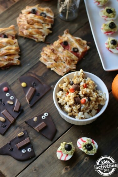 5 Simply Yummy Halloween Treat Ideas for Kids & Family | Kids ...