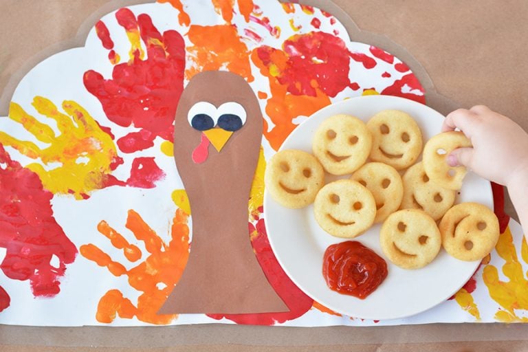 17 Thanksgiving Placemats Crafts Kids Can Make | Kids Activities Blog