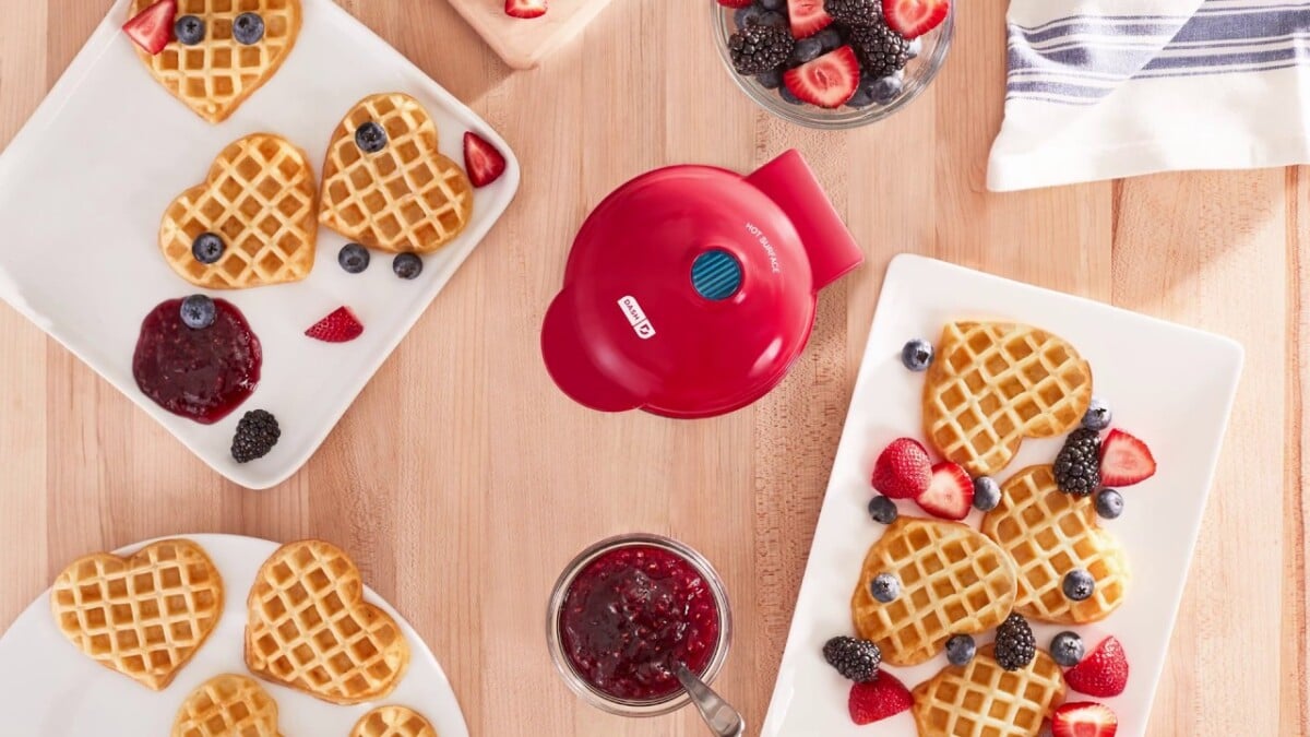 This $15 Mini Heart-Shaped Waffle Maker Is The Only Way to Enjoy ...