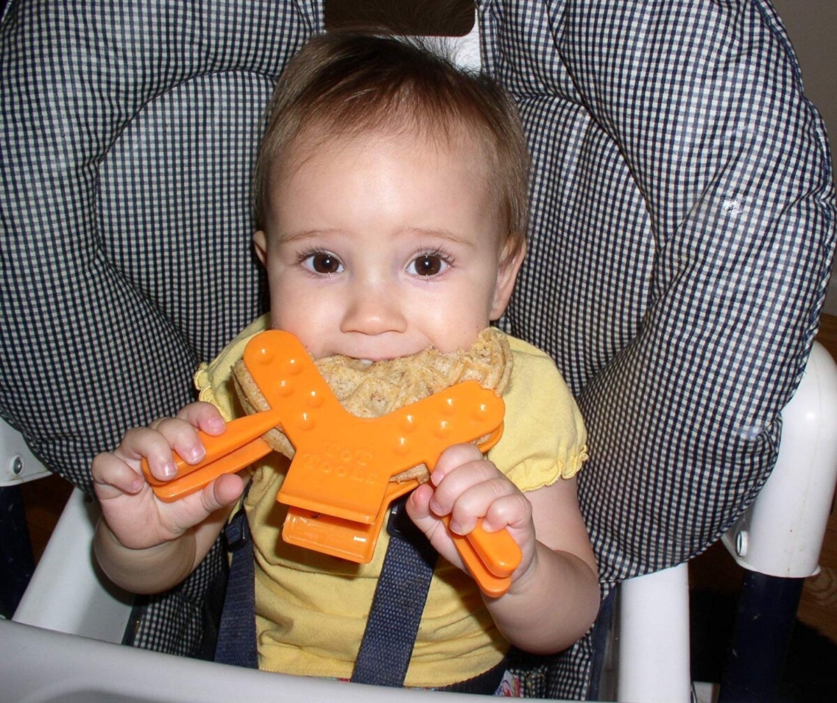 This Toddler Food Clamp Helps Kids Learn How To Eat Whole Foods Kids ...
