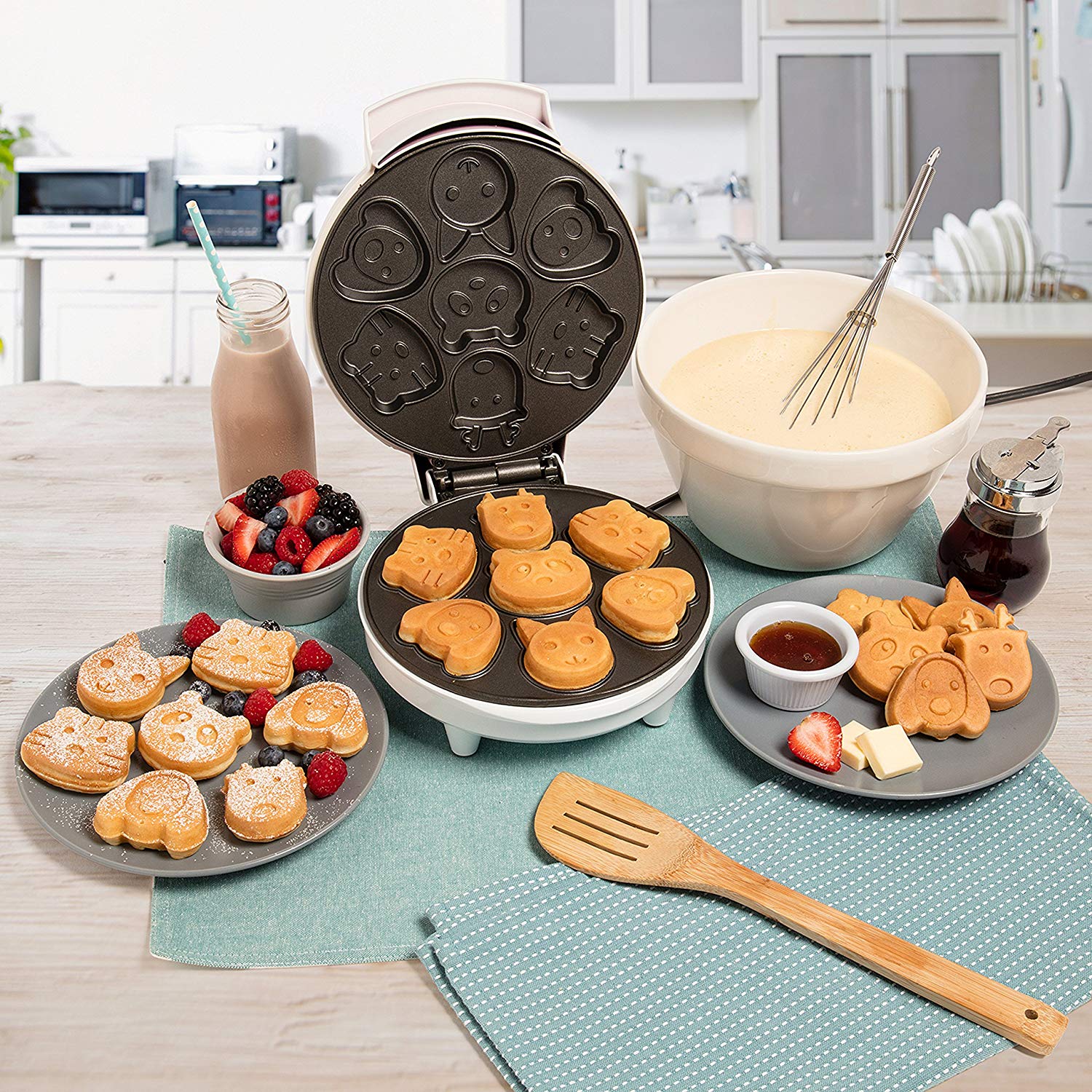 You Can Get A Mini-Animal Waffle Maker For The Funnest Breakfast Ever ...