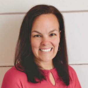 About Holly Homer | KidsActivitiesBlog.com