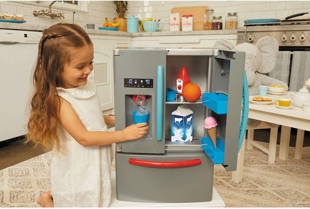 You Can Get A Toy Fridge With A Working Ice Dispenser For The Little ...