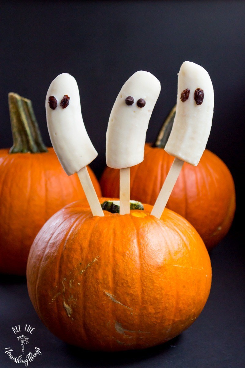These Creepy Banana Treats Make The Perfect Halloween Goodie