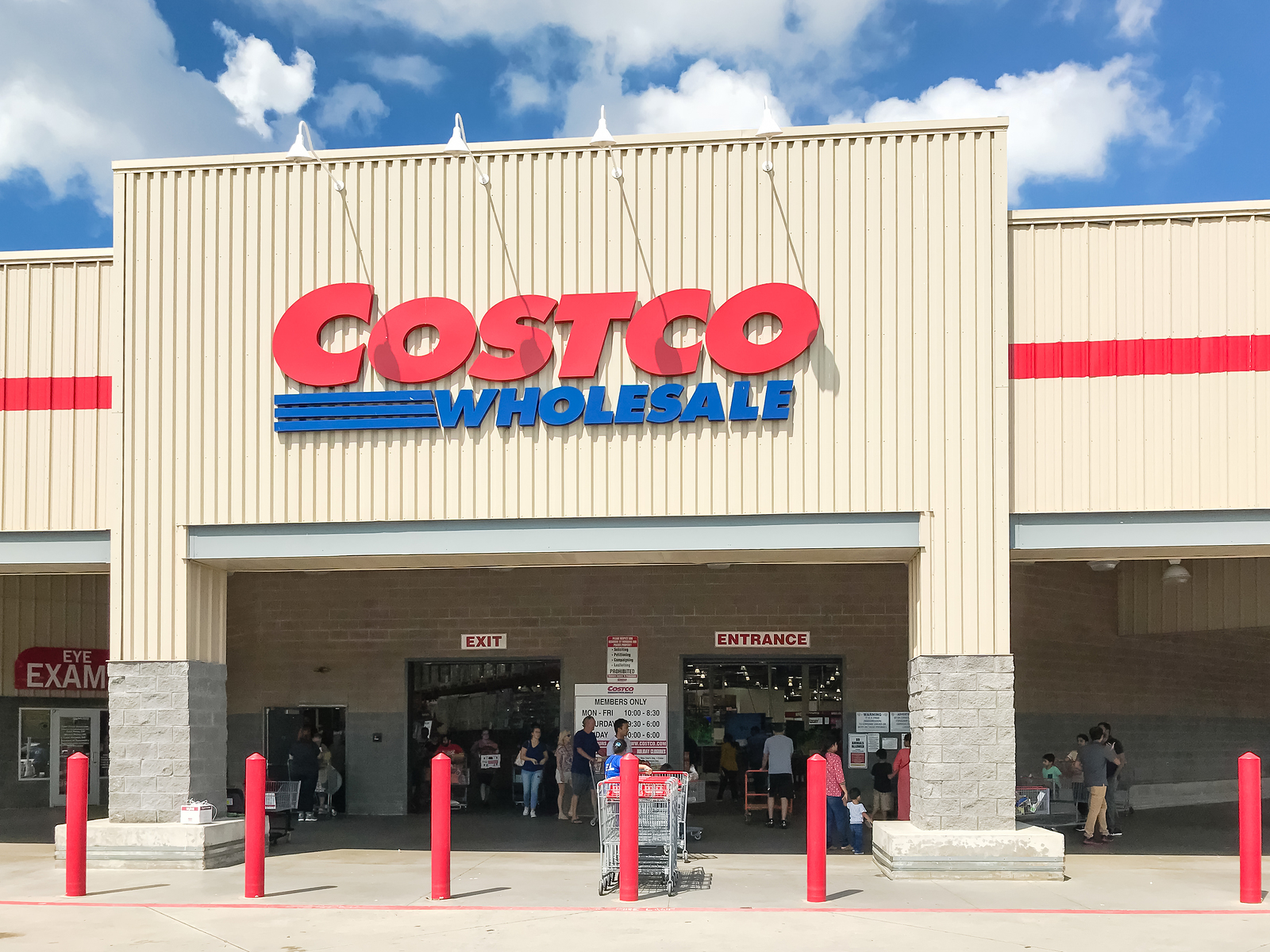 Costco Is Raising Their Minimum Wage To 16 Hour And It s Just One More