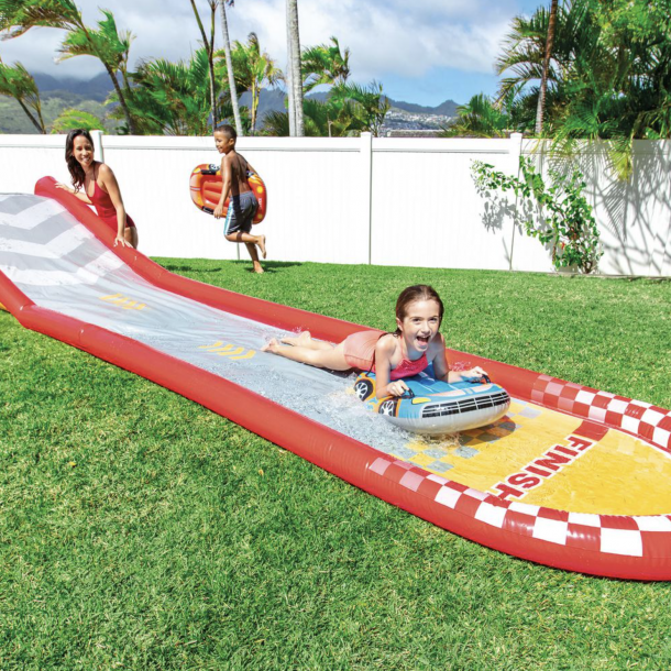 You Can Get An Inflatable Water Slide That Lets You Race To The Finish ...