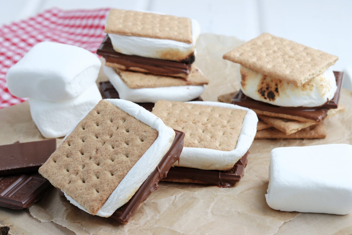 Easy Microwave S'mores Recipe | Kids Activities Blog