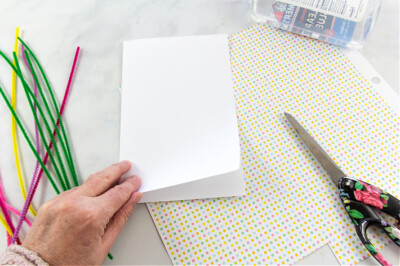 Beautiful Easy Homemade Card with Pipe Cleaner Flowers Kids Can Make ...