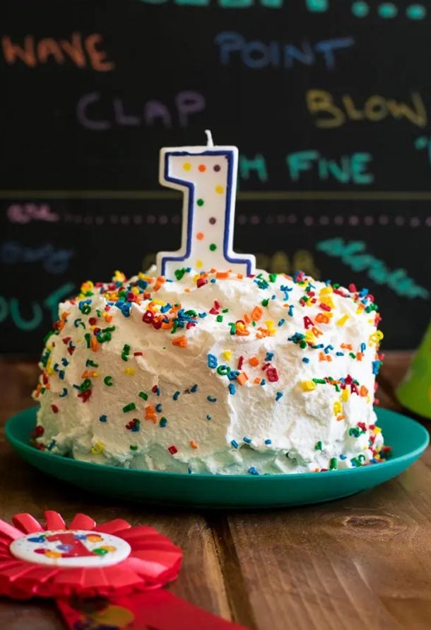 27 Adorable Ideas for Cakes for Baby's First Birthday | Kids Activities ...