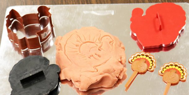 35 Fun Thanksgiving Crafts and Activities For Toddlers Kids Activities Blog