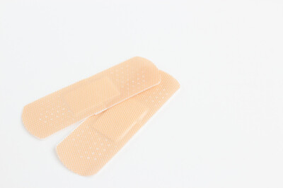 This Mom's Easy and Pain-Free Band-Aid Removal Hack is Pure Genius ...