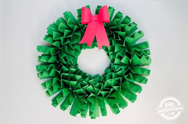Christmas Wreath Paper Craft For Kids | Kids Activities Blog