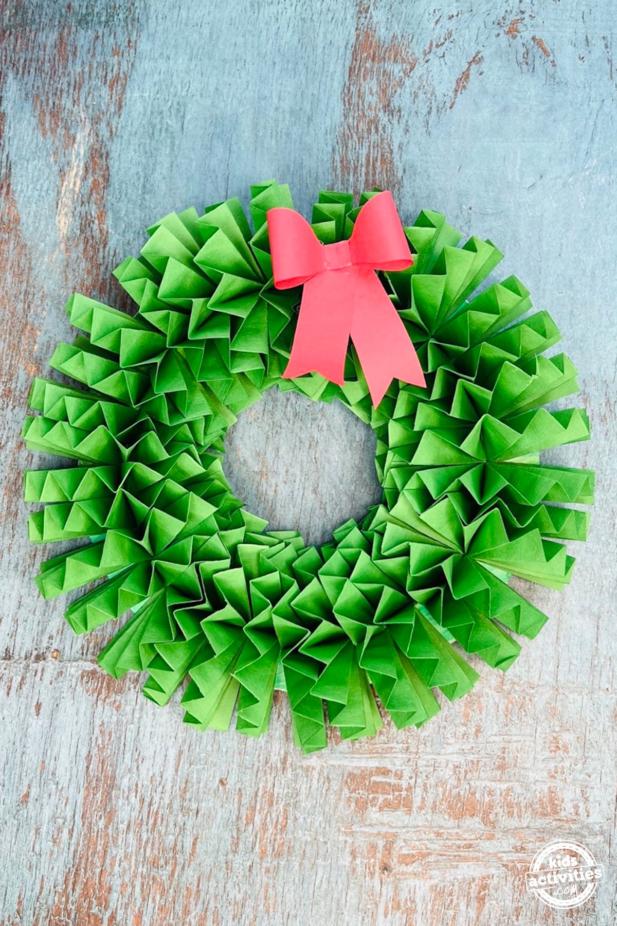 Easy Tutorial | Christmas Wreath Paper Craft + Free Printable | Kids ...