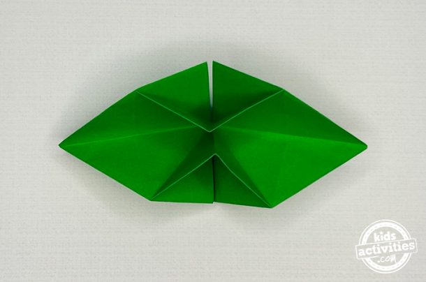 Creative Origami Wreath For Christmas | Kids Activities Blog