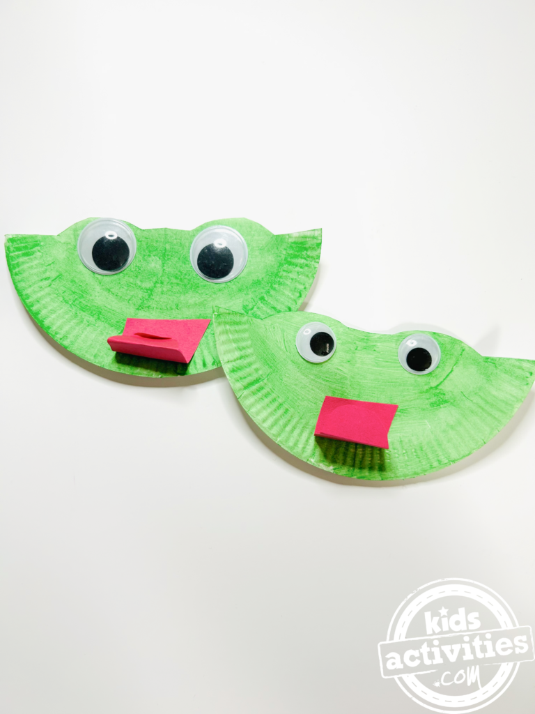 Cute and Easy Frog Paper Plate Craft | Kids Activities Blog