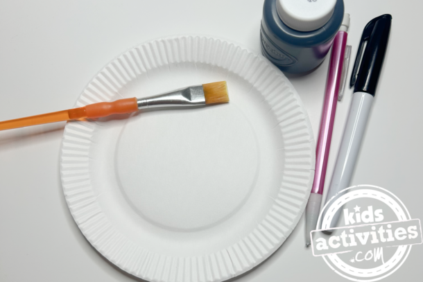 Easy Quarter Paper Plate Craft for Preschoolers | Kids Activities Blog