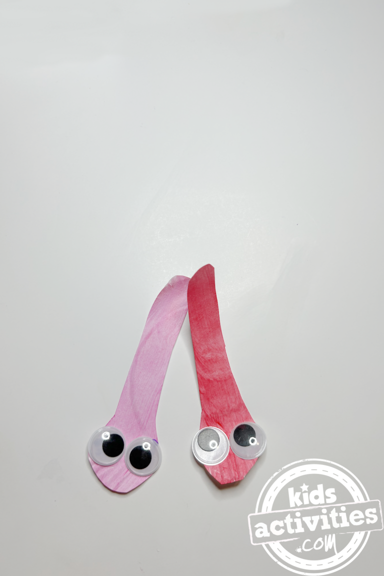 Wiggly Worm Paper Plate Craft for Preschoolers | Kids Activities Blog