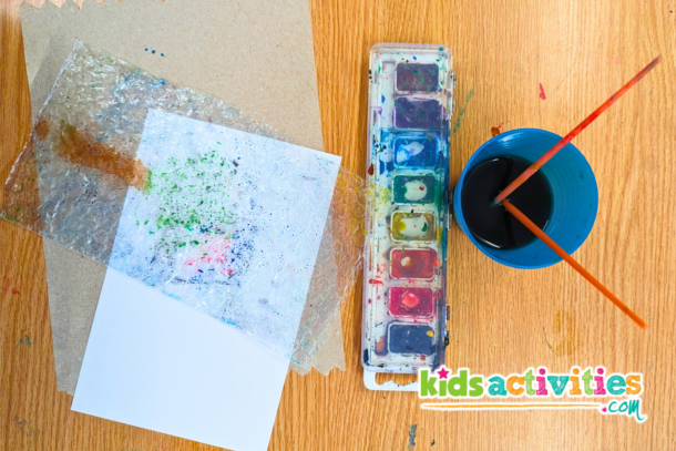 Bubble Wrap Watercolor Painting Art Project for Kids! | Kids Activities ...