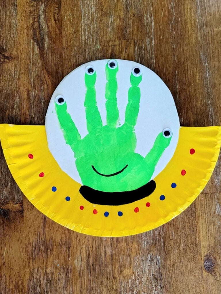 Paper Plate Alien Craft For Kids – ParentingBest.com