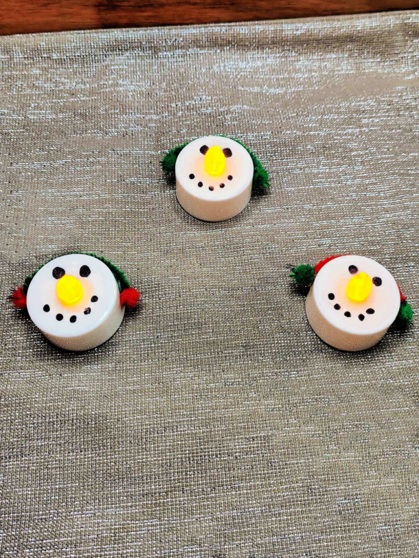 Let's Make This Light Up Snowman Craft | Kids Activities Blog